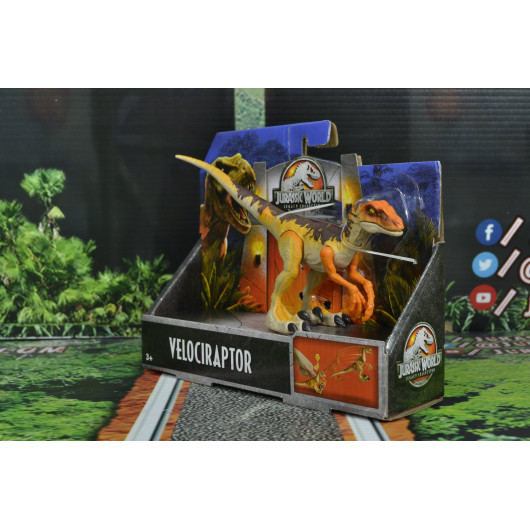 Jurassic World Legacy Collection Velociraptor Mattel Jurassic Fan Quest